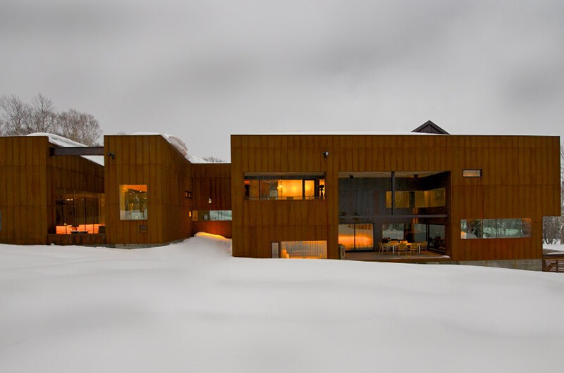 Hanazono House: Inspiring Art in a Land of its Own - Powderlife