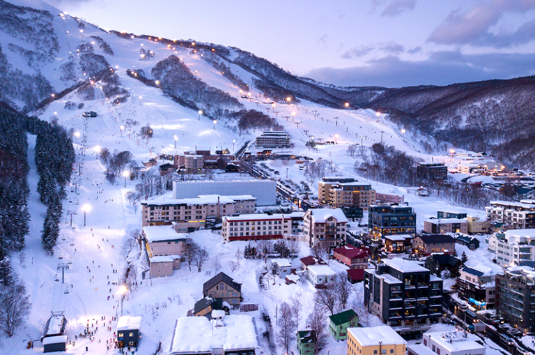 Hirafu Ski-In/Ski-Out Moving Forward - Powderlife