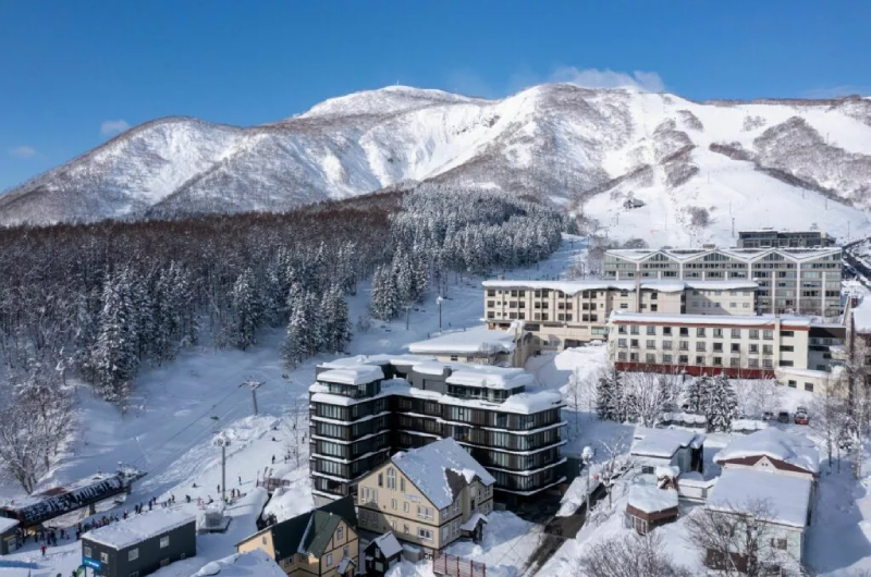 Niseko Kyo Four Bedroom Residence with Onsen | Upper Hirafu, Niseko ...